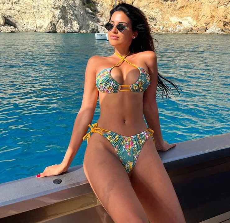 Eleonora Incardona, che sirena in barca: il bikini infiamma tutti - ControCalcio.com