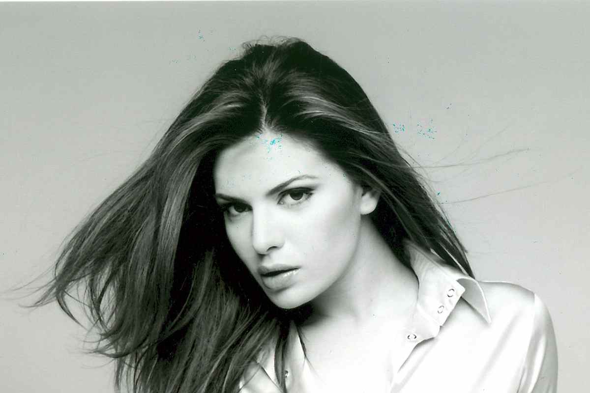 Claudia Ruffo short d'assalto: un posto in moto per lei - ControCalcio.com